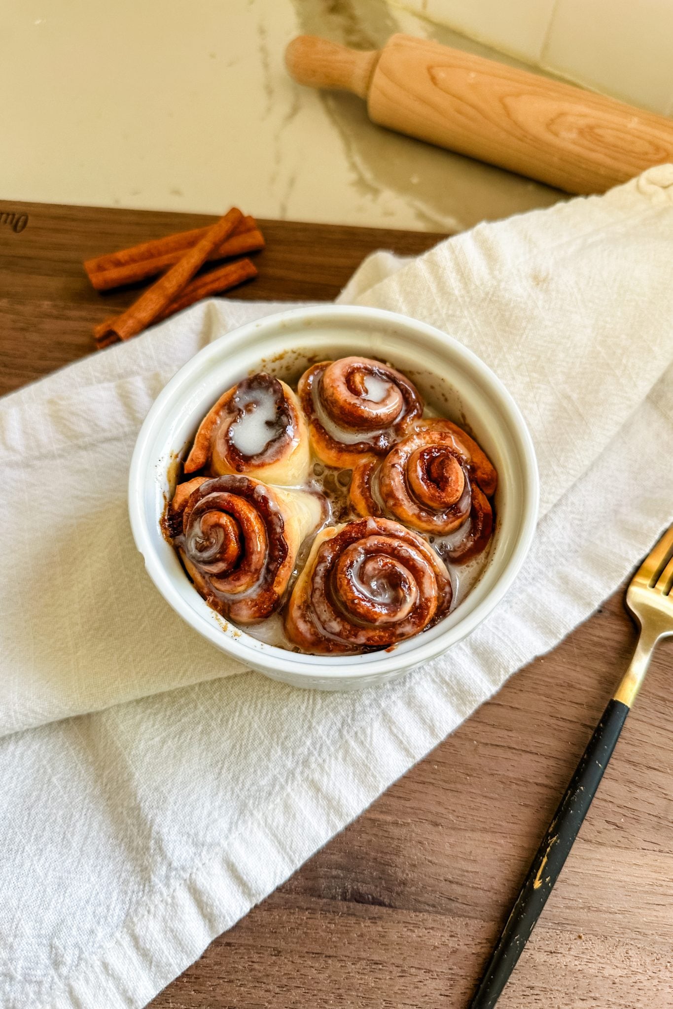 Single-Serve Cottage Cheese Cinnamon Roll - Lovely Delites