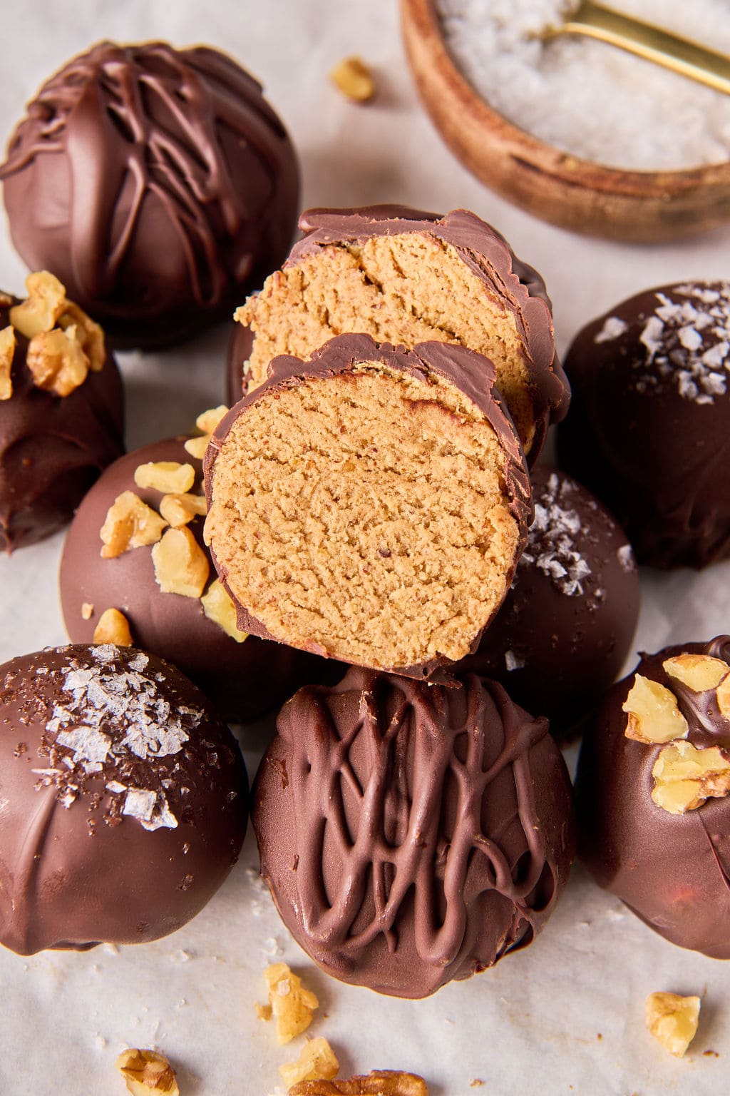 Banana Bread Protein Bites - Lovely Delites